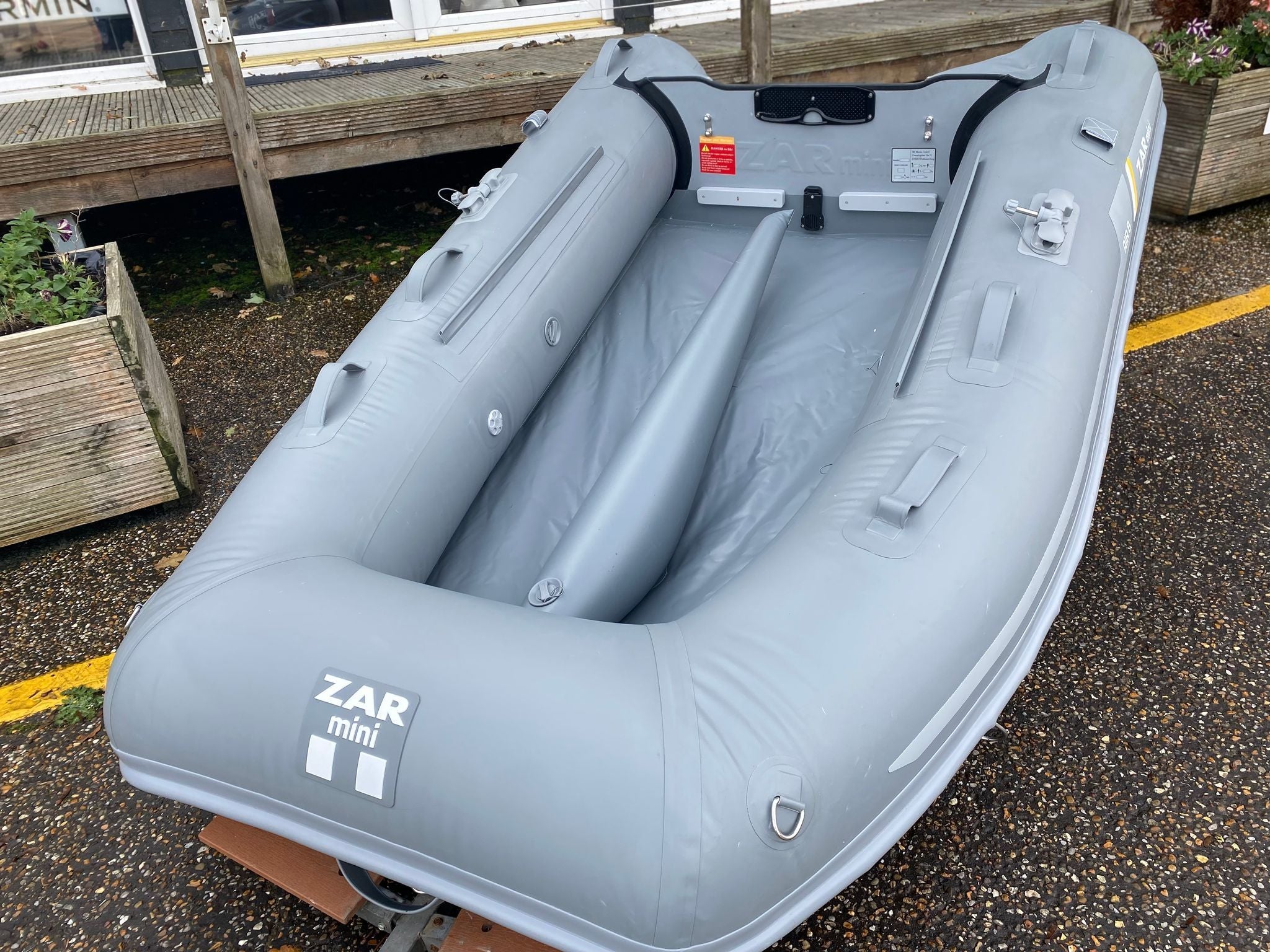 ZAR Mini AIR 8 – Suffolk Yacht Services